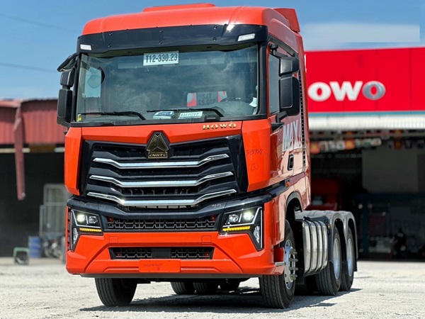 Xe đầu kéo Howo Max 460HP - Hỗ trợ lăn bánh 85%